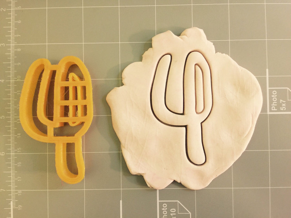 Number Four in Comic Font Cookie Cutter – Arbi Design - CookieCutz