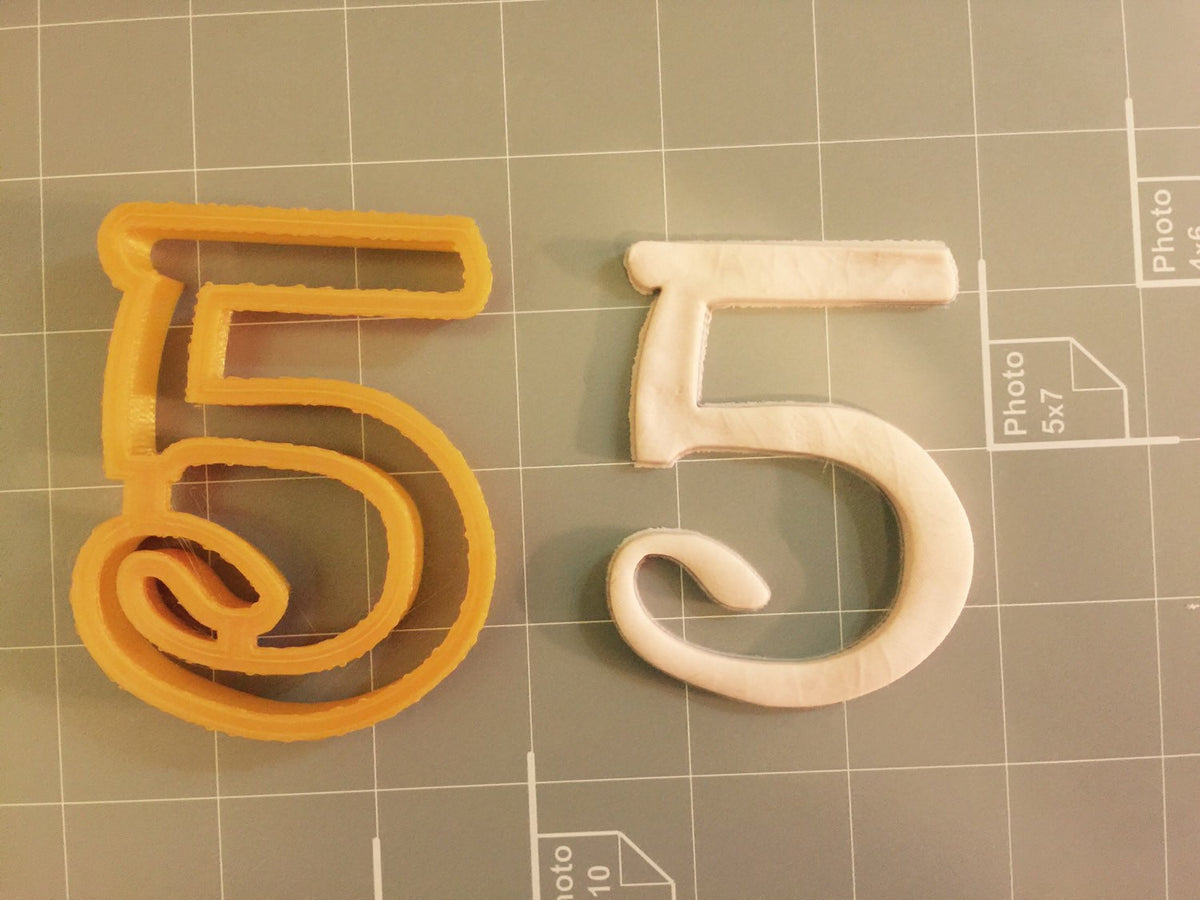 Number Five in Comic Font Cookie Cutter – Arbi Design - CookieCutz