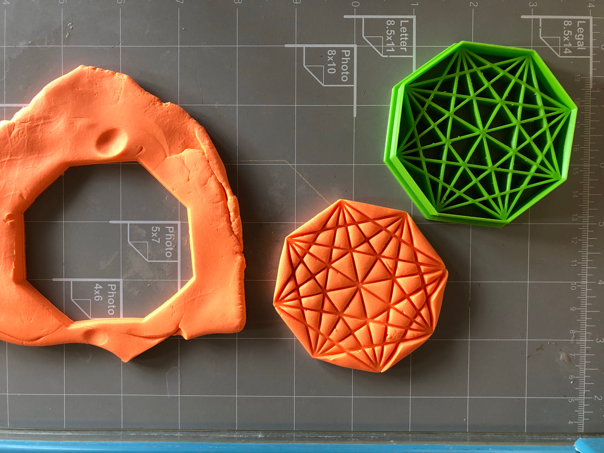 Polygon Diagonal Octagon Cookie Cutter – Arbi Design - CookieCutz